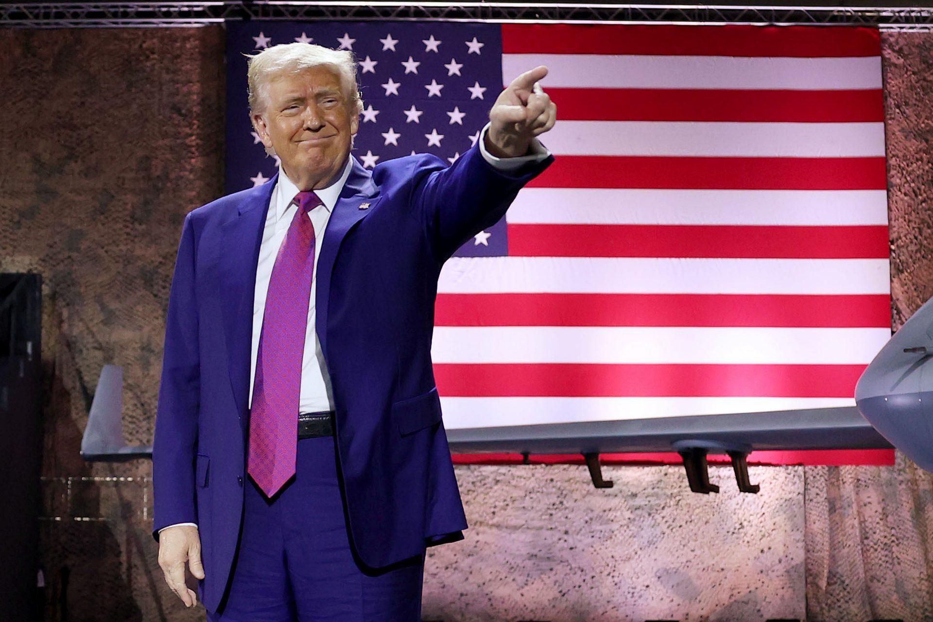 When a gift isn't just a gift: Trump accepts $400 million plane from Qatar