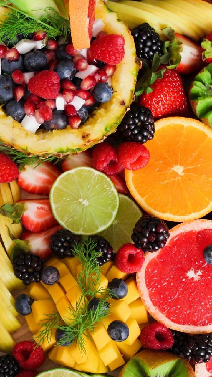 5 Must-Have Fruits To Achieve Naturally Glowing Skin