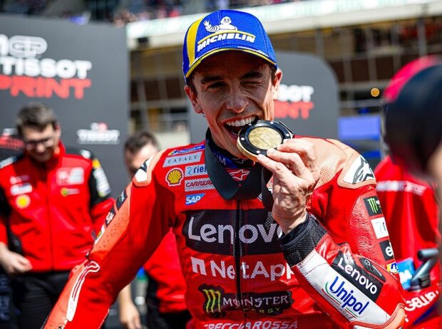 Marc Marquez vergleicht: So viel stärker ist die aktuelle Ducati zur ...