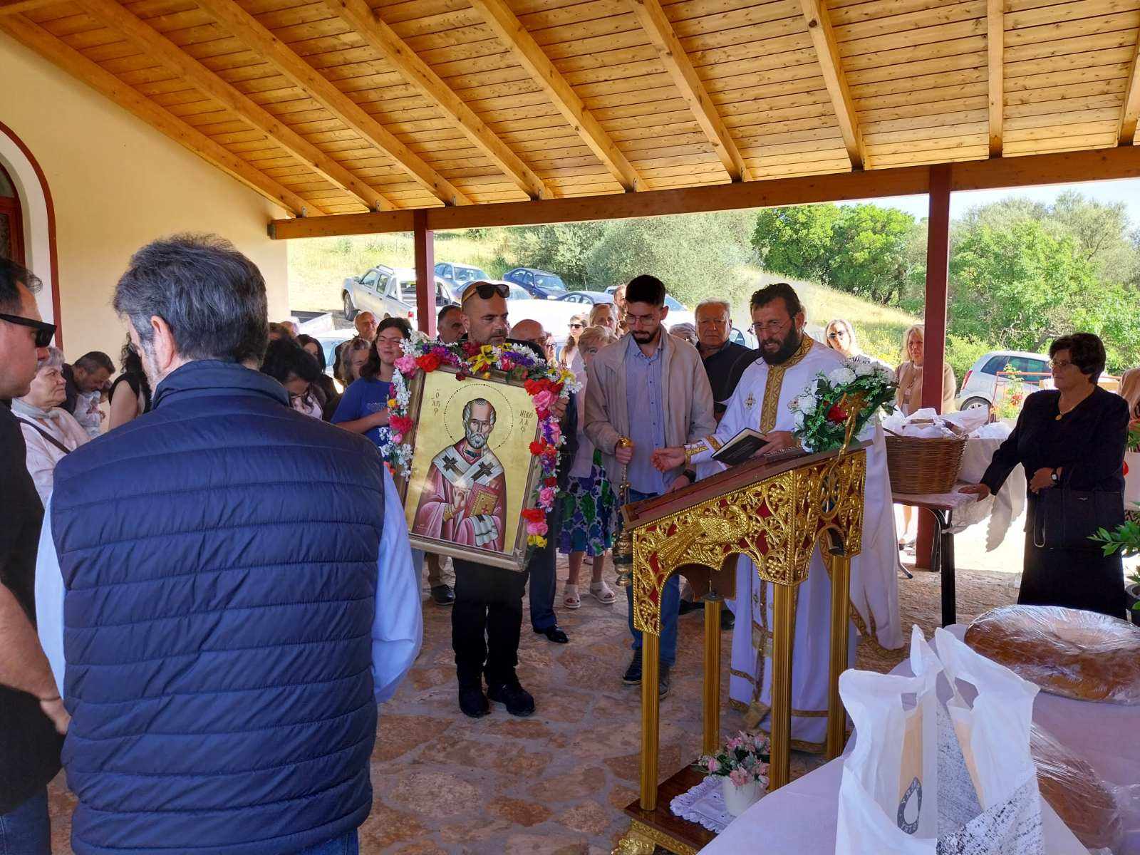 Γιορτή στον Αγιο Νικόλαο στα Πανουσέικα