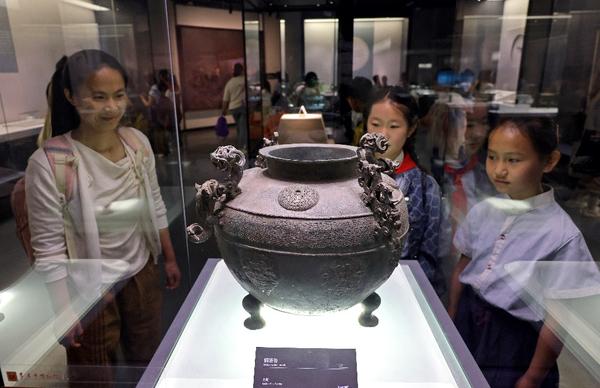 8 Easy Jobs That Pay $80K a Year or More