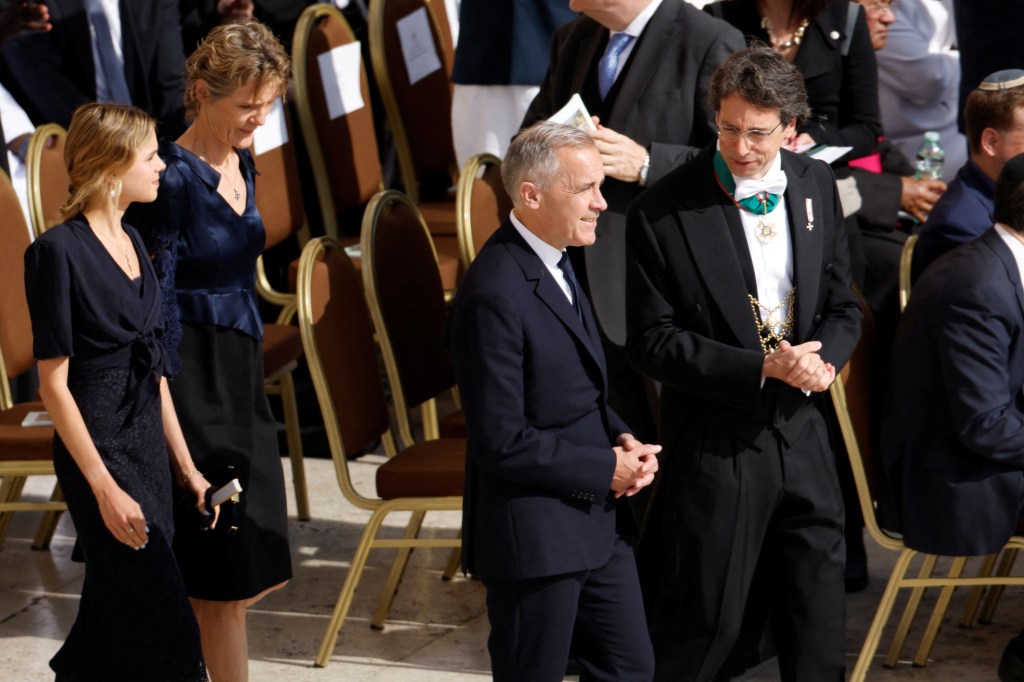 Pope Leo XIV formally opens his pontificate with inaugural Mass in St ...