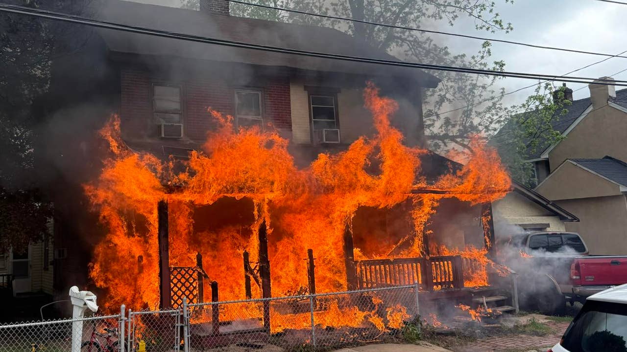 Families lose everything after houses catch fire in Upland