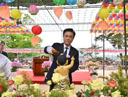 김태흠 "분별·대립 넘어 화합의 길로 나아가야"