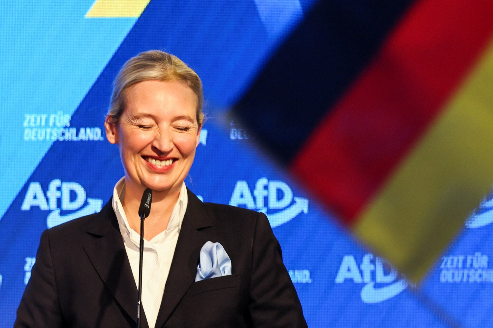Γερμανία: Πρώτη η AfD σε νέα δημοσκόπηση – Αρνητικό ρεκόρ δημοτικότητας ...