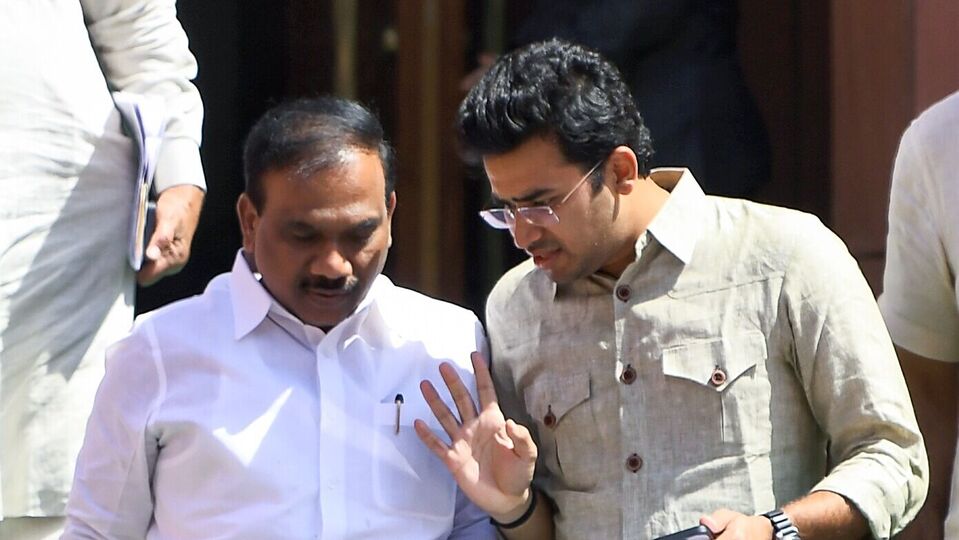 Viral Video: Close shave for DMK MP A Raja after stage light crashes ...