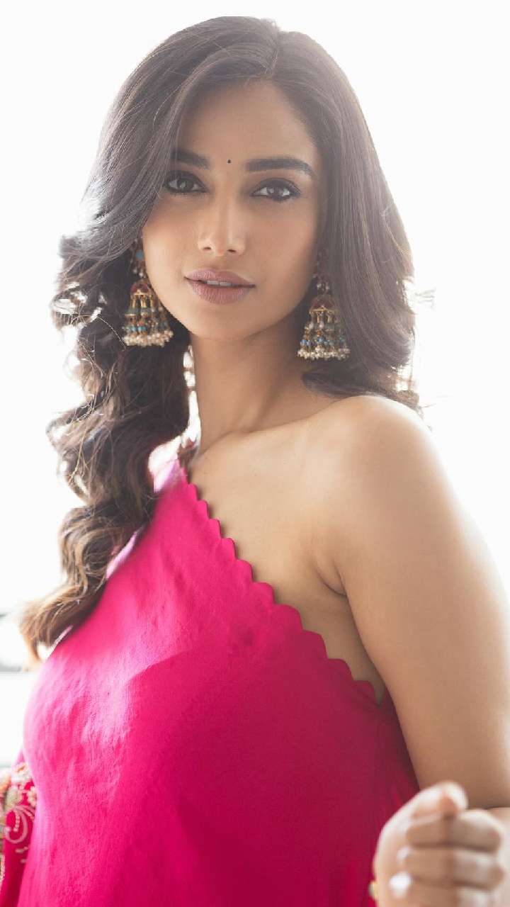 Meenakshi Chaudhary's 7 Stunning Pink Looks For Your Closet!