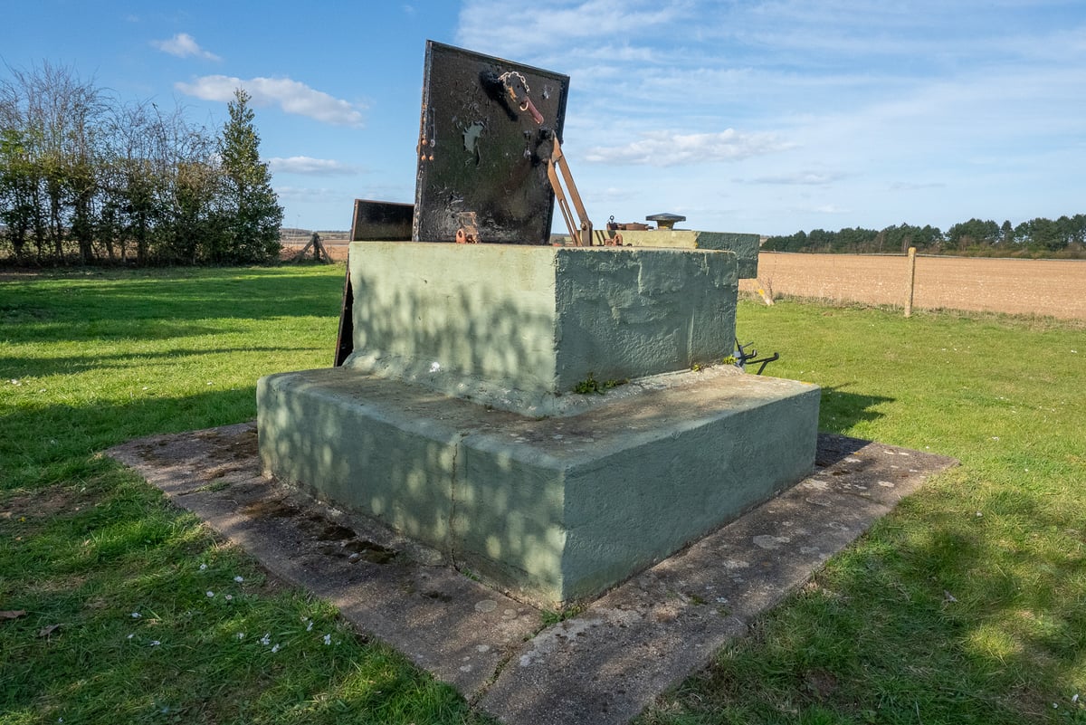 A Zuckerberg-style nuclear bunker on a budget: Cold War era nuclear ...