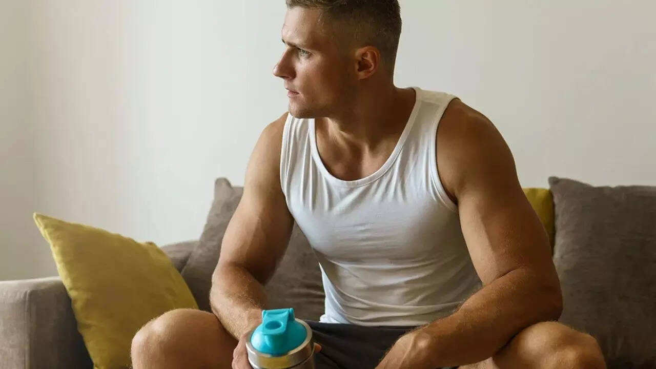 Creatine vs. protein: Which is better for muscle building?