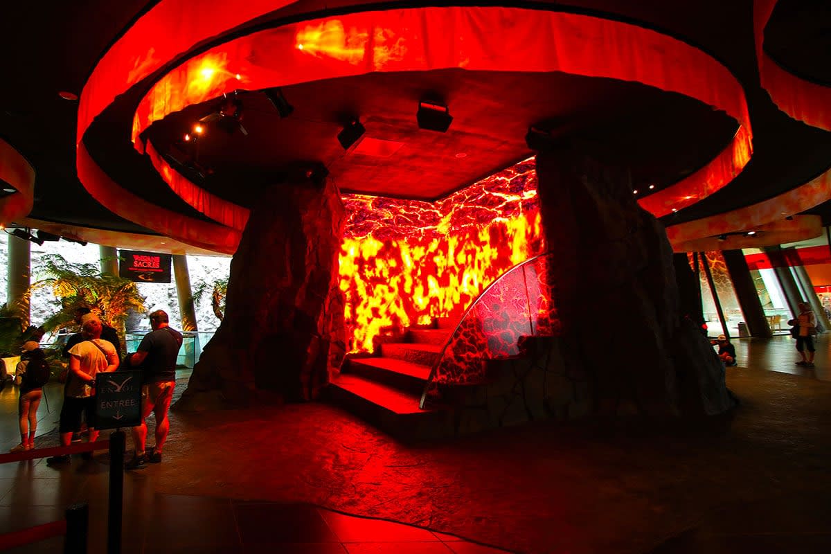 Pourquoi Vulcania est le parc d’attractions incontournable pour toute ...