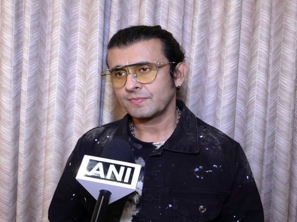 Bengaluru: Singer Sonu Nigam issued notice by police over alleged anti ...