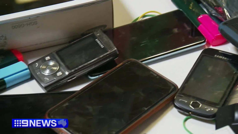 Retailers accepting trade ins for old gadgets as Aussies turn to ...