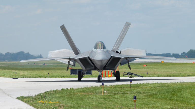 Here's What The F-22 Raptor's Cockpit Really Looks Like