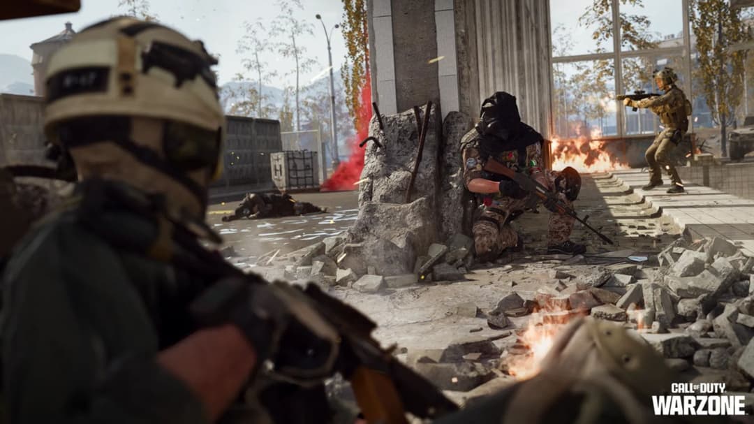 Warzone left “unplayable” after botched Season 3 Reloaded update