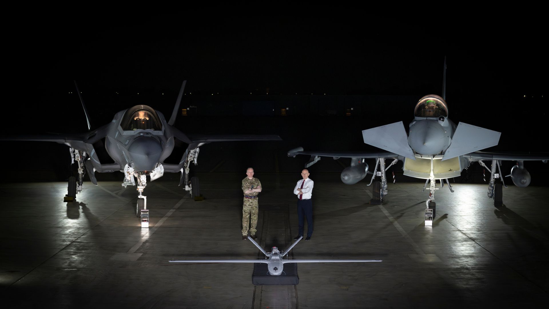 UK gets drone wingmen to make F-35 fighters invisible to even the ...