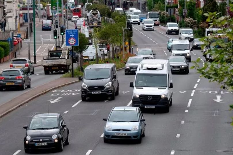 Drivers break Highway Code every day with 'polite gesture'