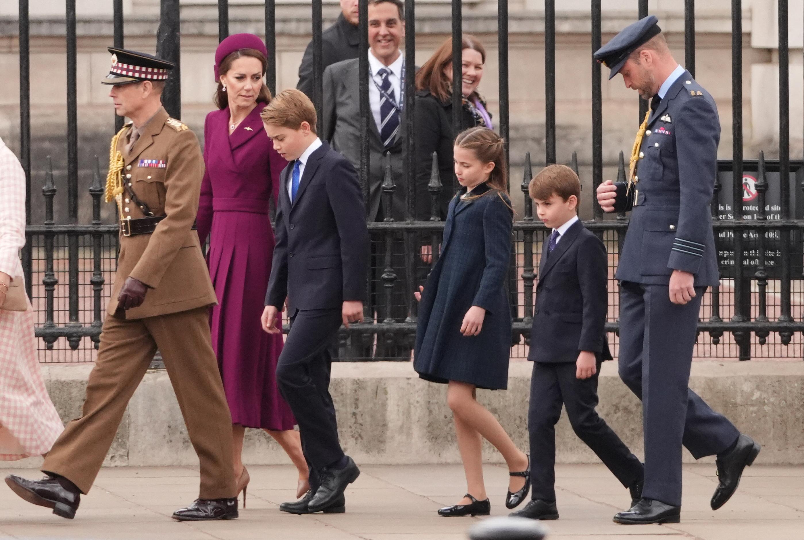 Kate Middleton avec George, Charlotte et Louis : une famille unie au ...