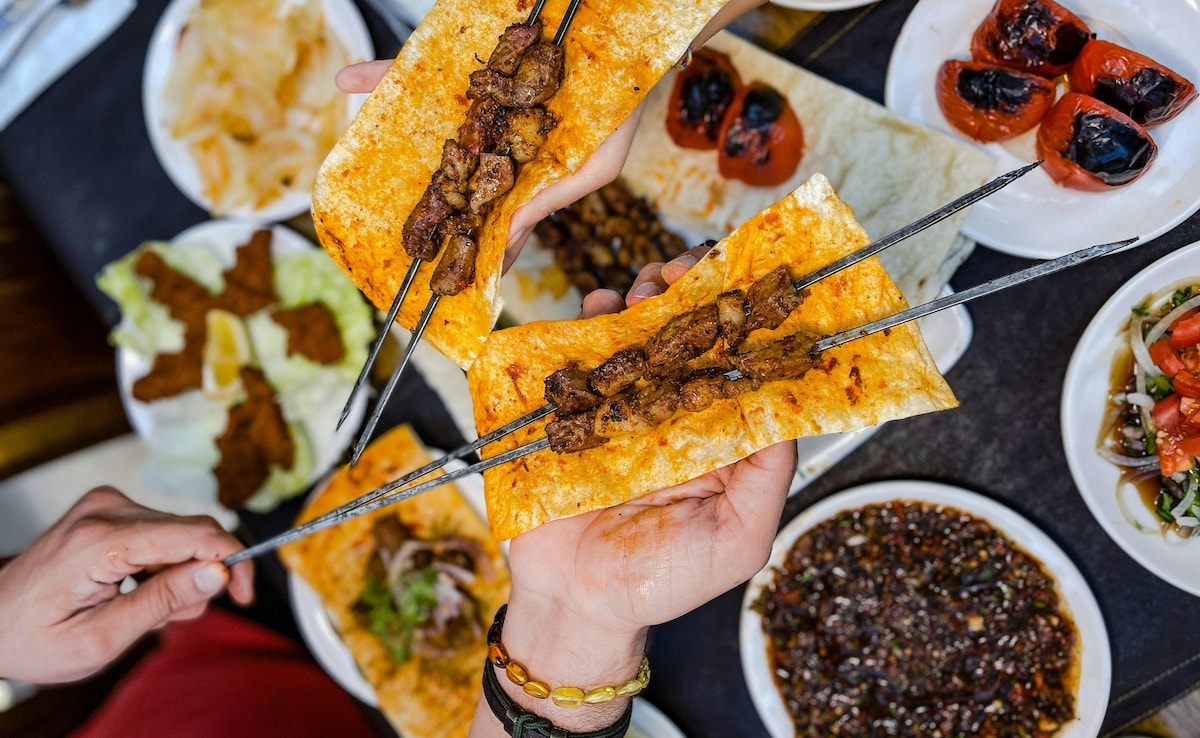 8 Best Countries For Food-Fuelled Travel (And What To Eat In Each One)