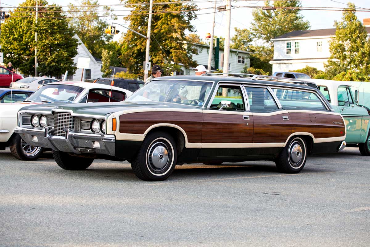 10 Middle-Class Cars That Defined the American Family