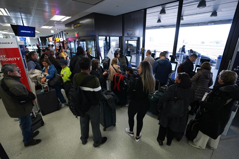 Ground stop issued at Newark Liberty International Airport