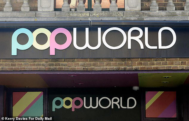 Liverpool fans turn on Trent Alexander-Arnold for walking out and ...