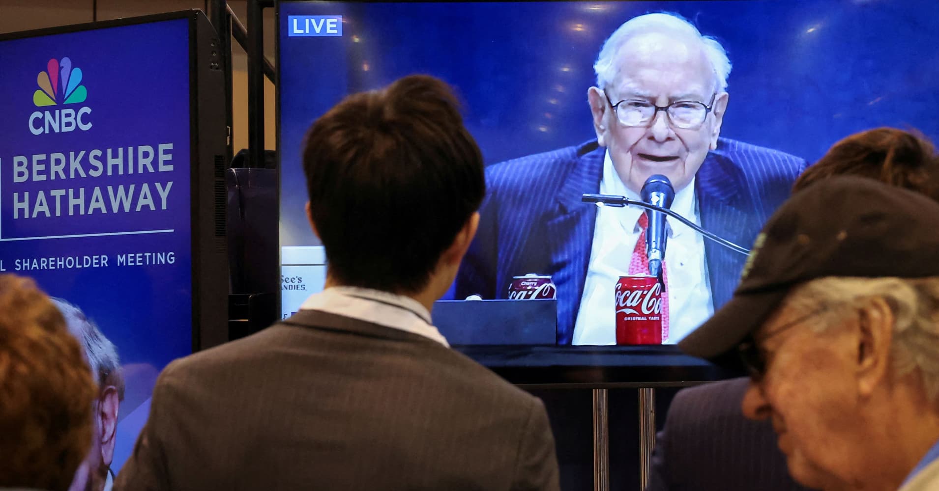 Warren Buffett will not take the stage at next year's Berkshire ...
