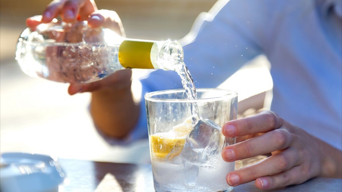 Is sparkling water bad for you? Discover the myths and truths about ...