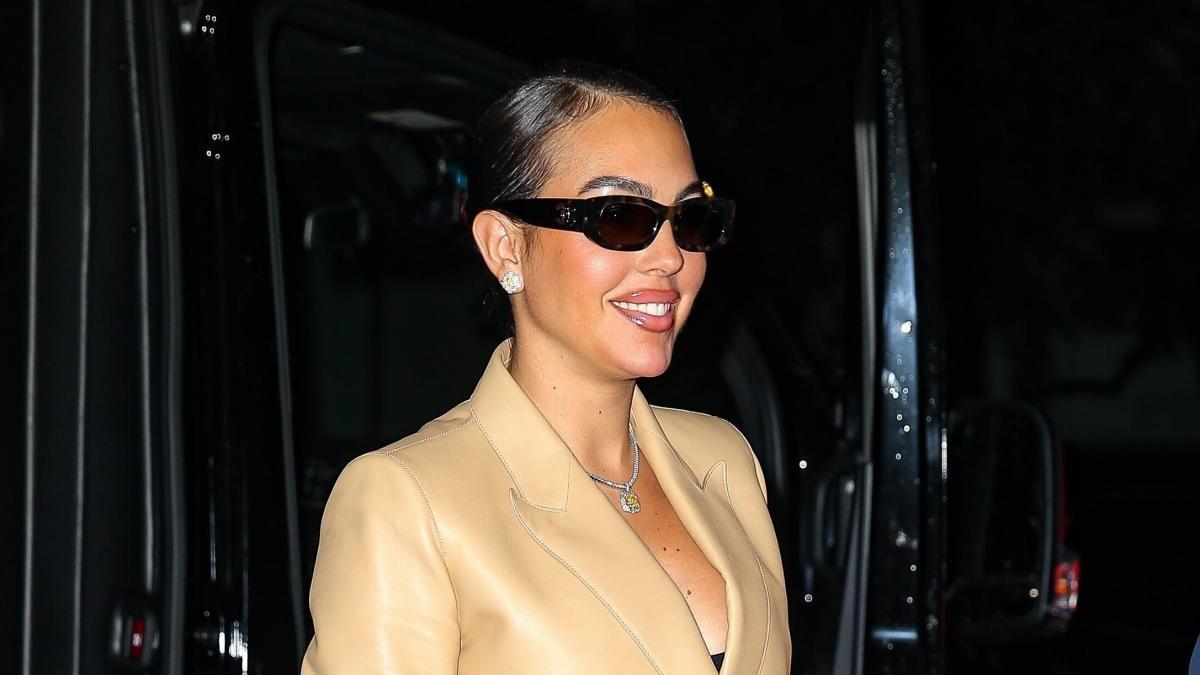 El supositorio catalán de Borrell, las contradicciones de tío Chivite y la inmobiliaria de Georgina