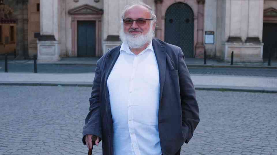 Embracing Aging: 7 Key Physical Adjustments Boomers Should Make for a ...