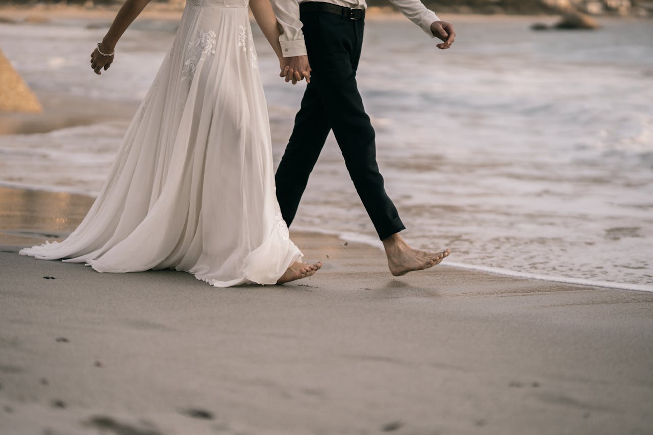 The 9 biggest regrets couples have when getting married too fast