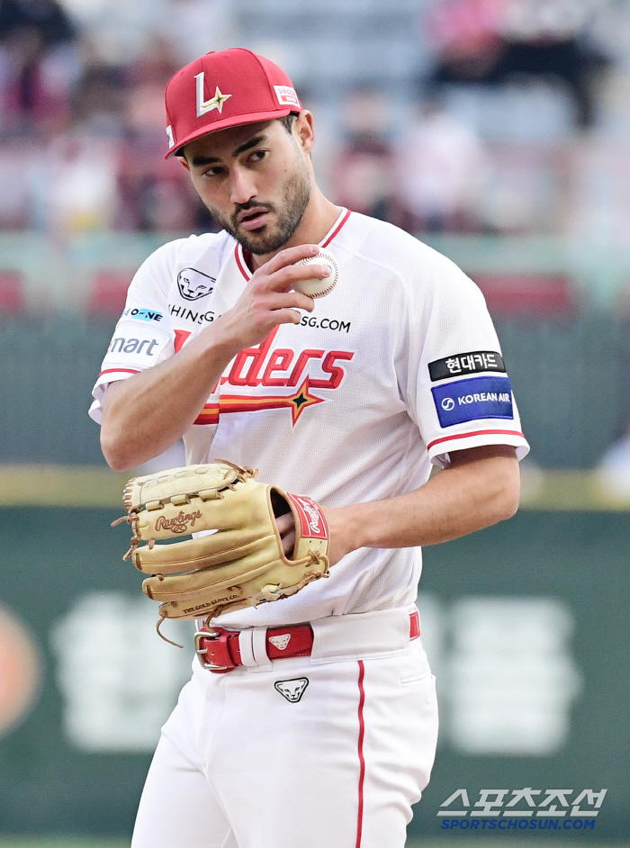 I threw 155km, isn't it 100%? → Former ML Leaguer's majestic complete victory? I was greedy, but...