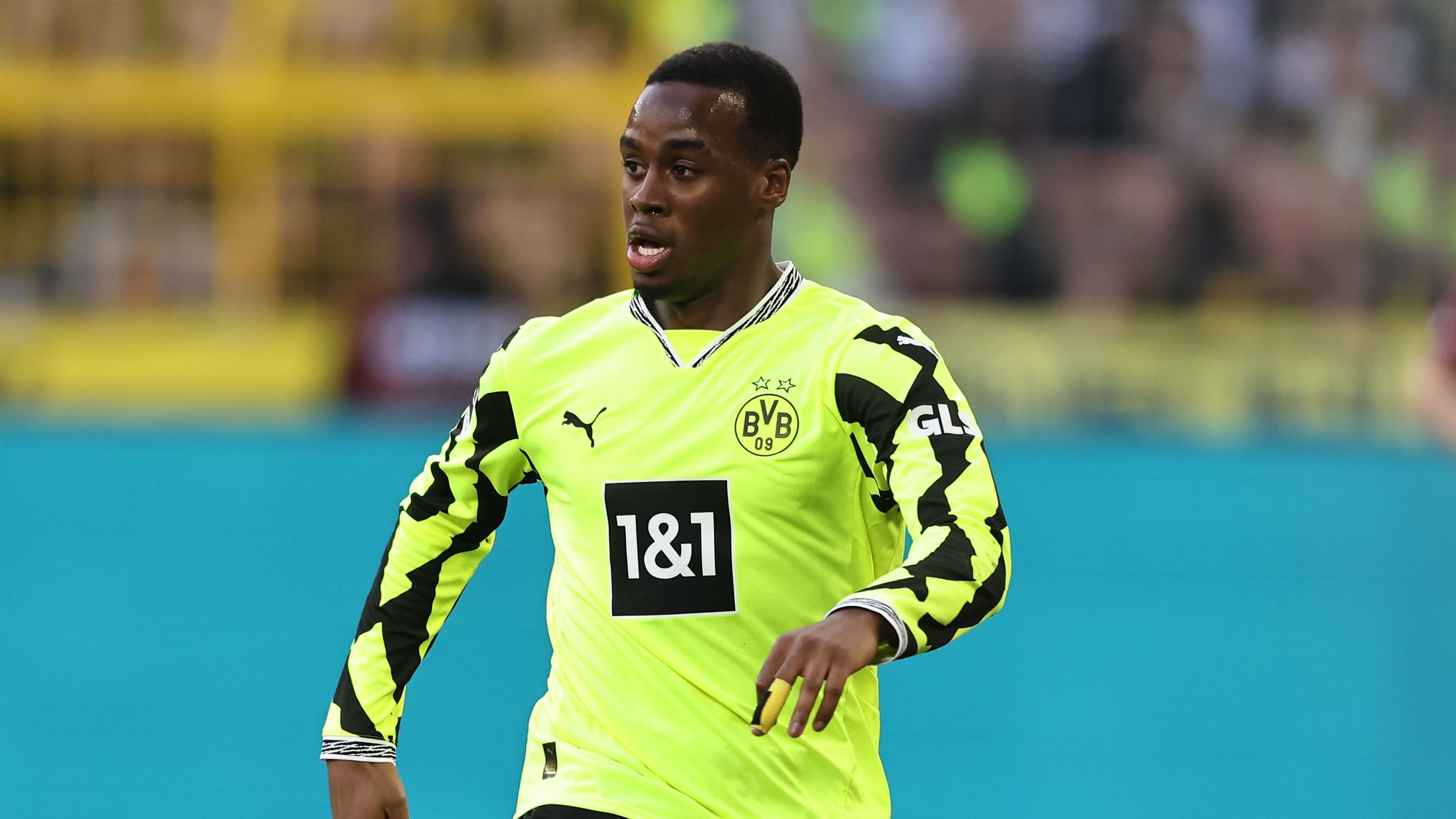 Arsenal edge ahead of Chelsea in race for Jamie Gittens as Borussia ...