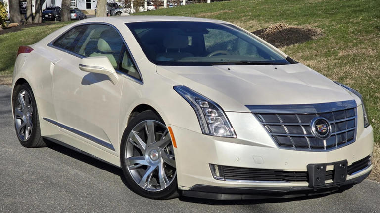 Poverty Buttons: What Are Those Blank Buttons In Your Car For?