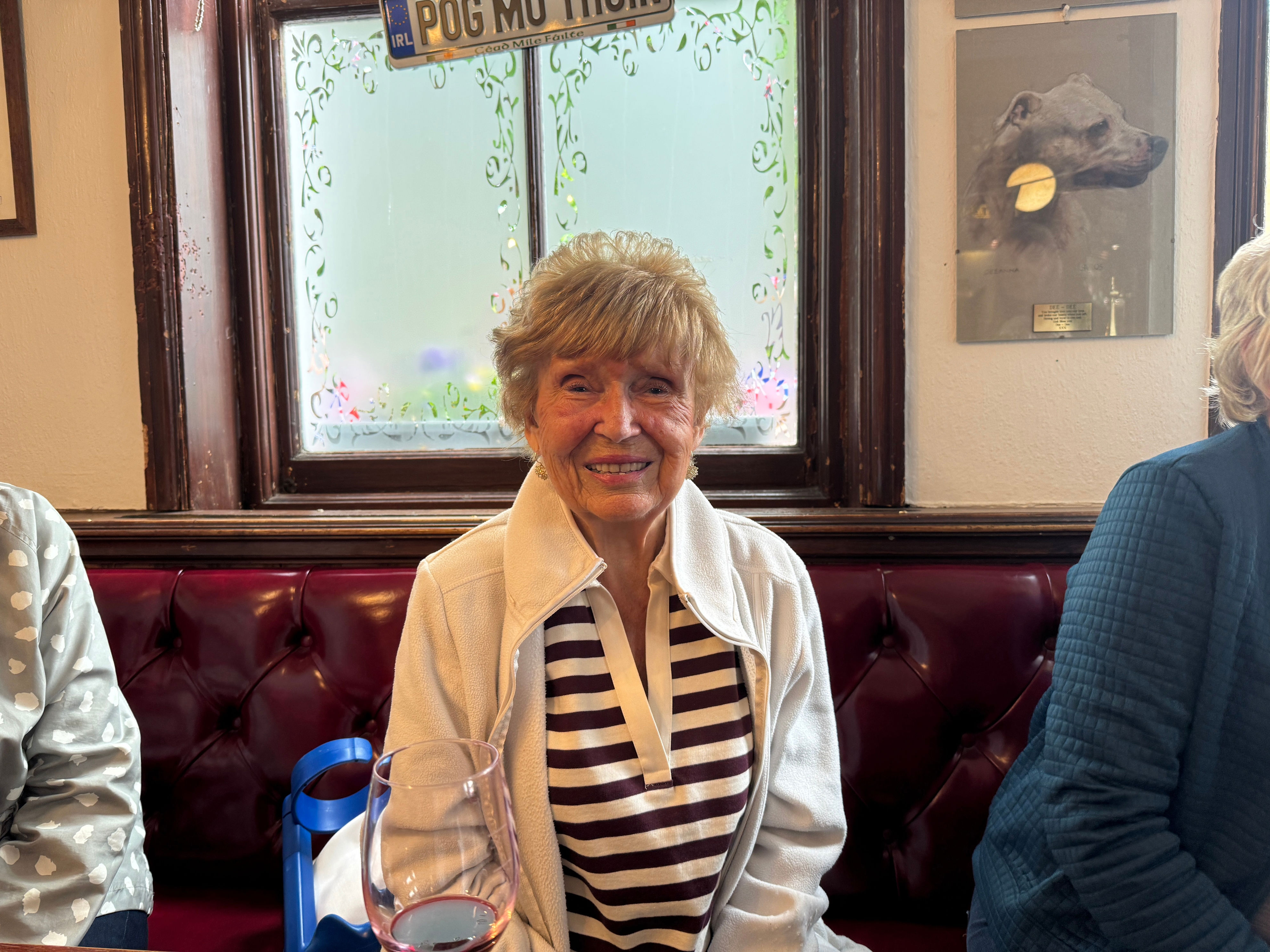 VE Day latest: Buckingham Palace welcomes veterans after royal flypast ...