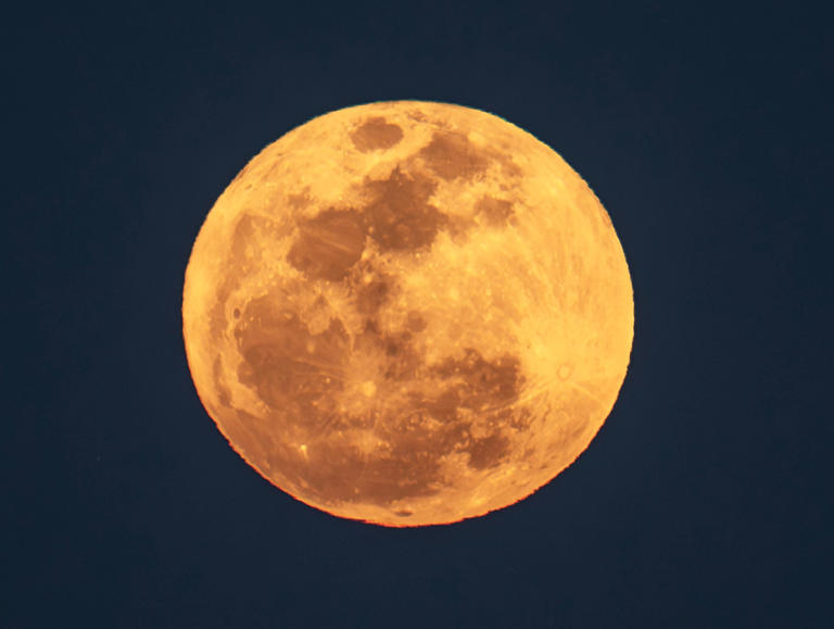 Is there a full moon tonight? Why April has a 'pink moon'