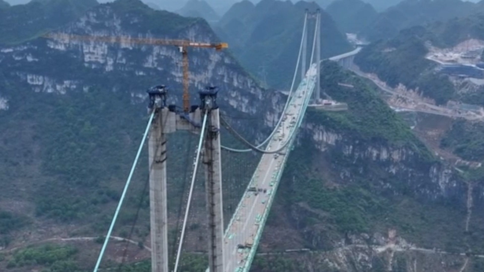 World’s tallest bridge nears completion in China