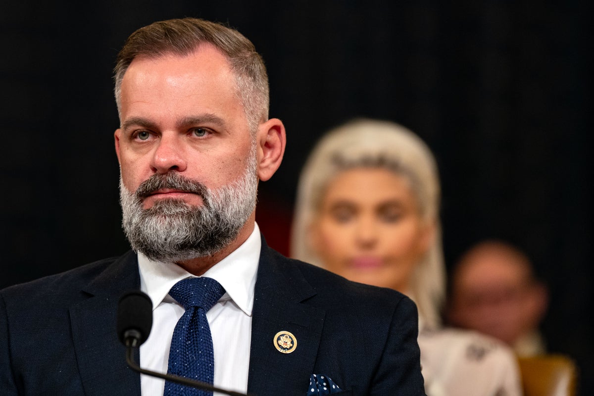 A GOP rep was awarded a Bronze Star for his bravery in Iraq. Those he ...