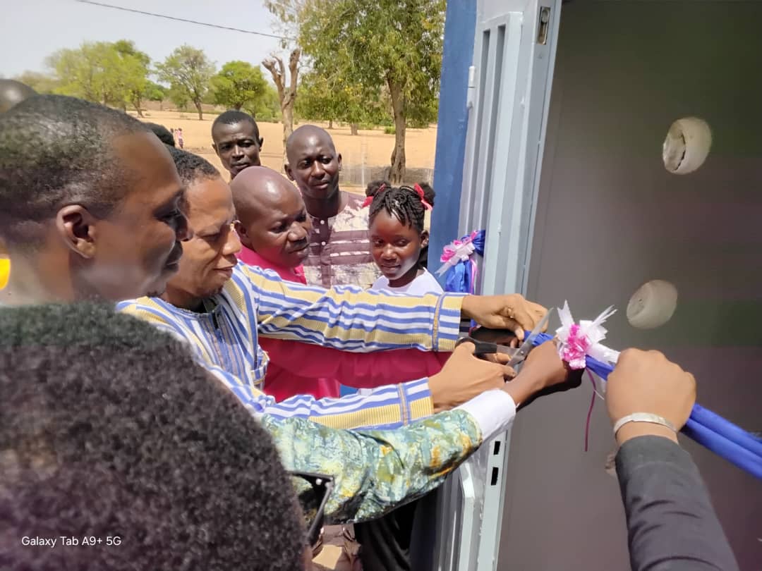 Toma, 23 avril 2025 (AIB)-Le village de Kisson, dans la province du ...