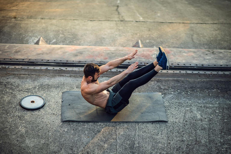 How to sculpt your lower abs for a stronger core