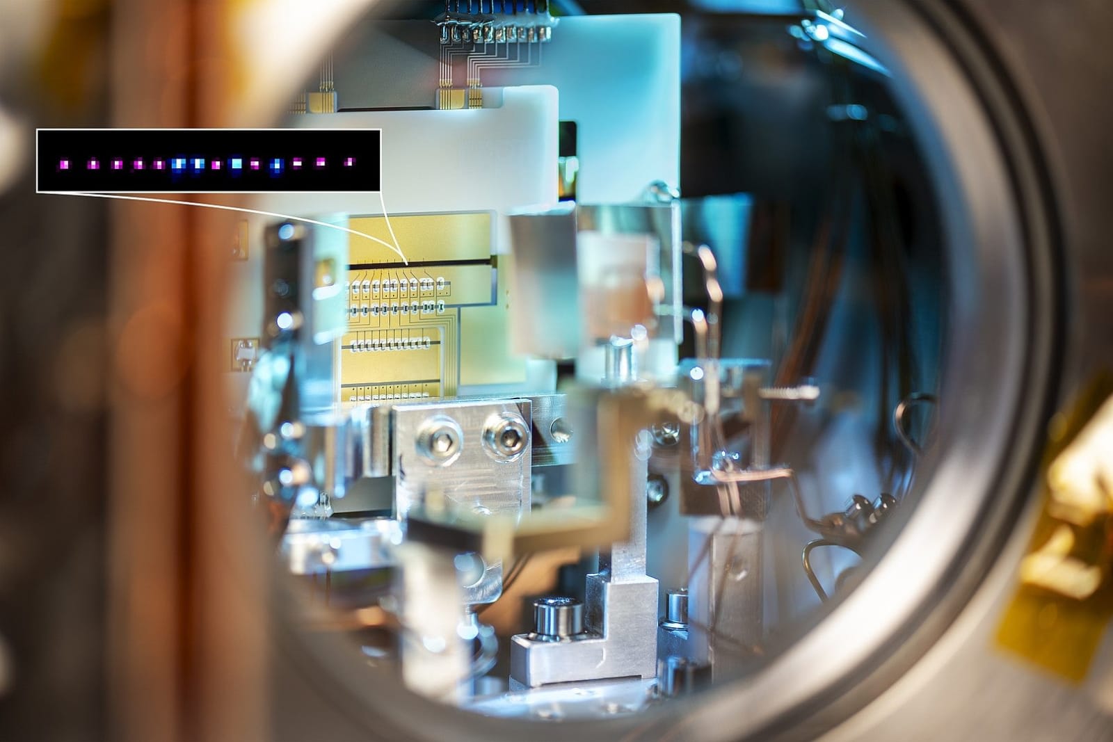 New optical atomic clock is 1,000x more accurate than today's standard