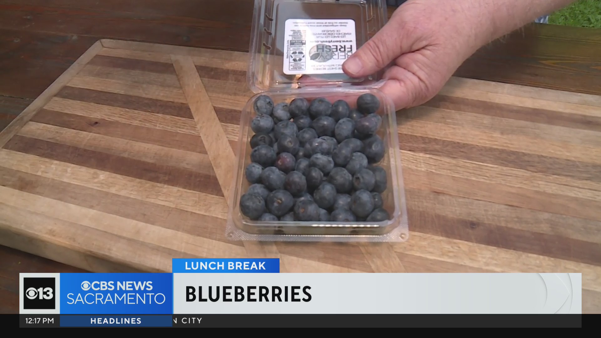 How to pick the best blueberries | Lunch Break with Michael Marks