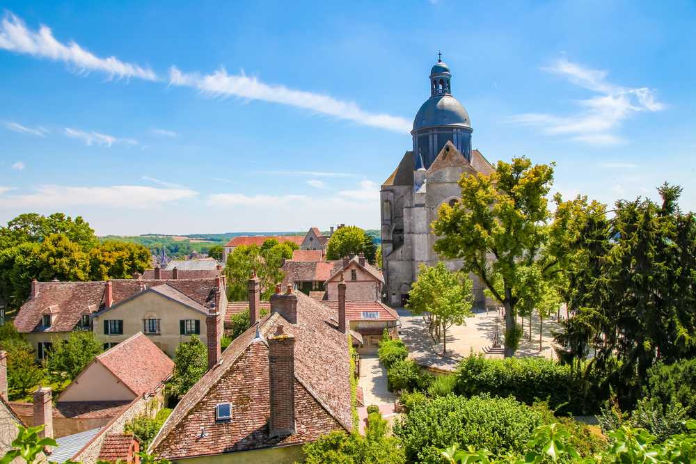 17 Overpriced Souvenirs to Avoid in Paris
