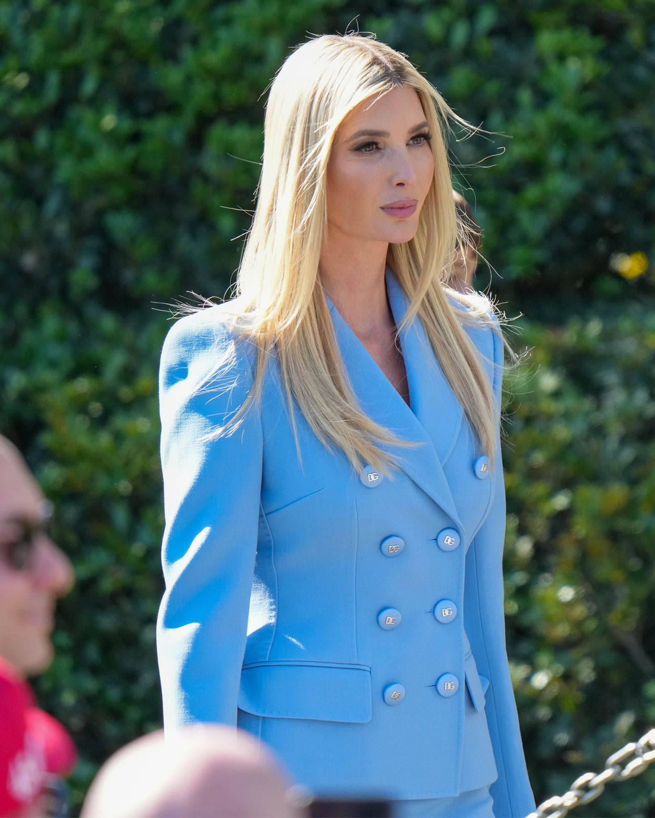 Ivanka Trump And Her Daughter Coordinate In Blue Outfits During A Visit ...