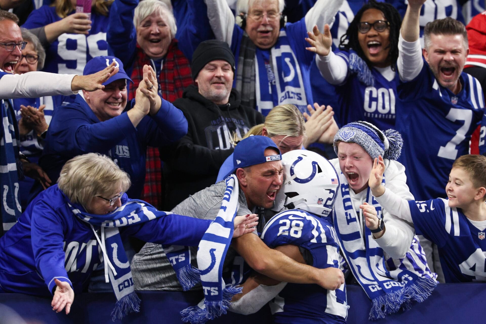 Single game tickets for 2025 Colts games go on sale after NFL schedule ...