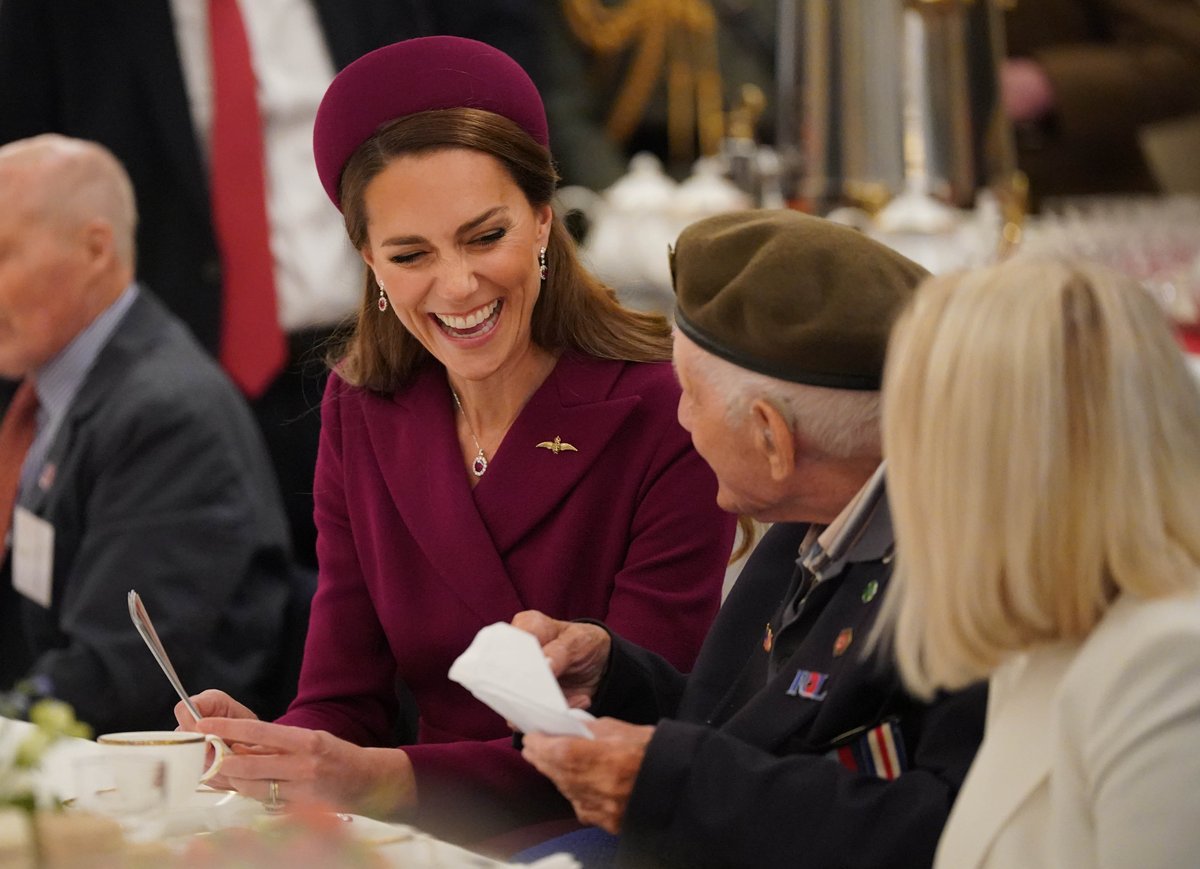 VE Day 2025 commemorations LIVE: Buckingham Palace and Downing Street ...