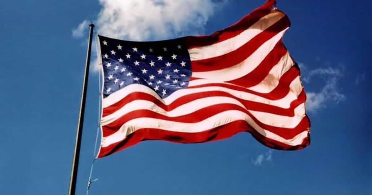 18 Rules for Handling the American Flag