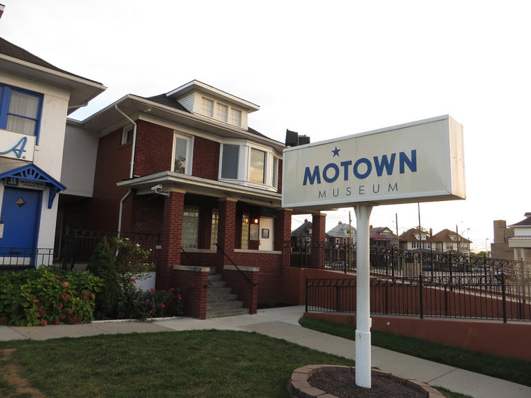 Must-See Historic Landmarks in Michigan: A Comprehensive Guide