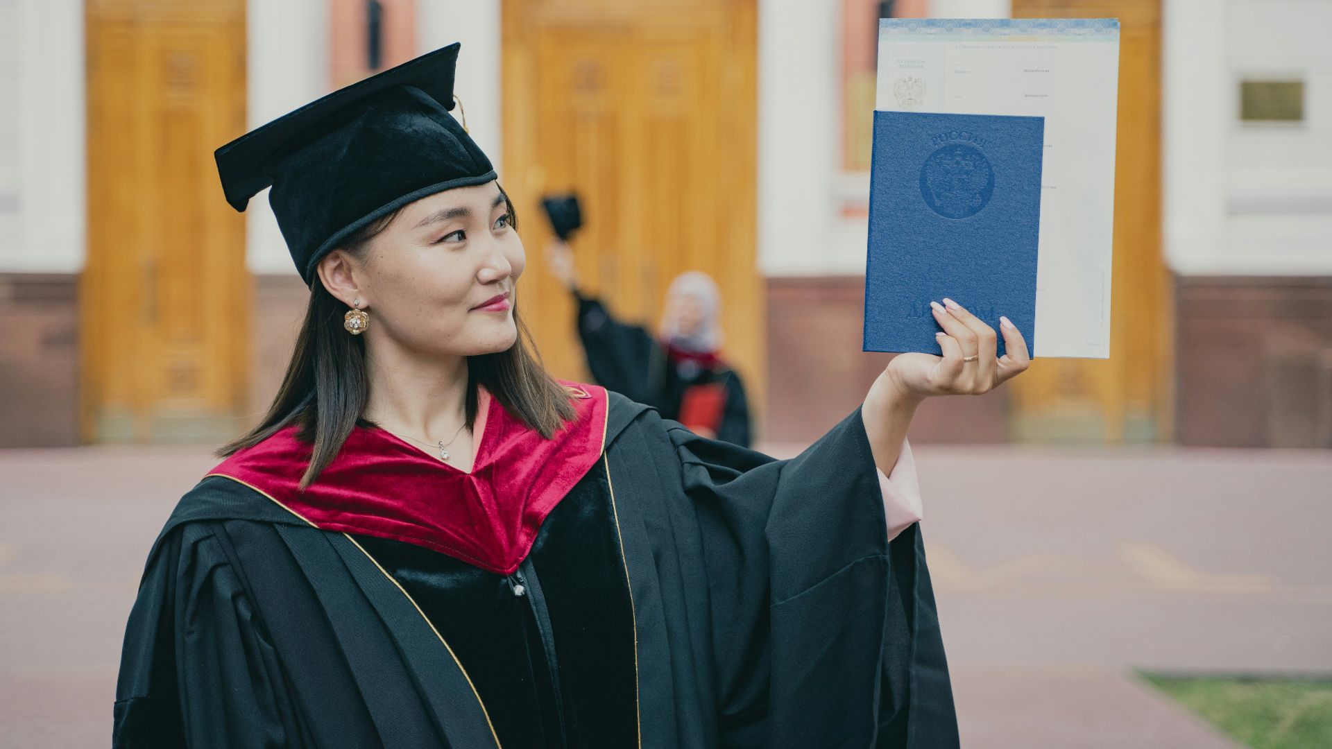 10 Degrees That Require Higher Learning & 10 Where A Bachelor's Will Do