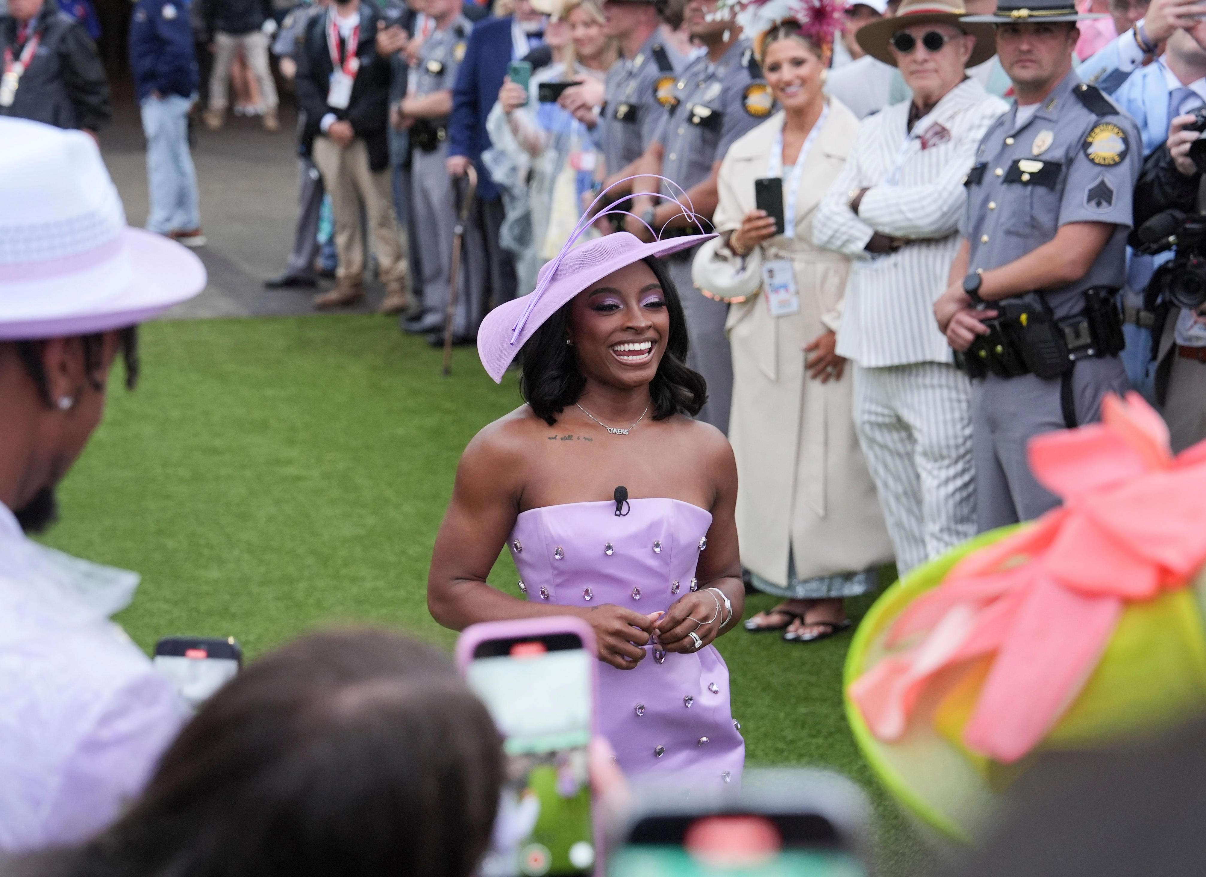 Simone Biles, Jeff Bridges, more stars who called 'Riders up' at ...