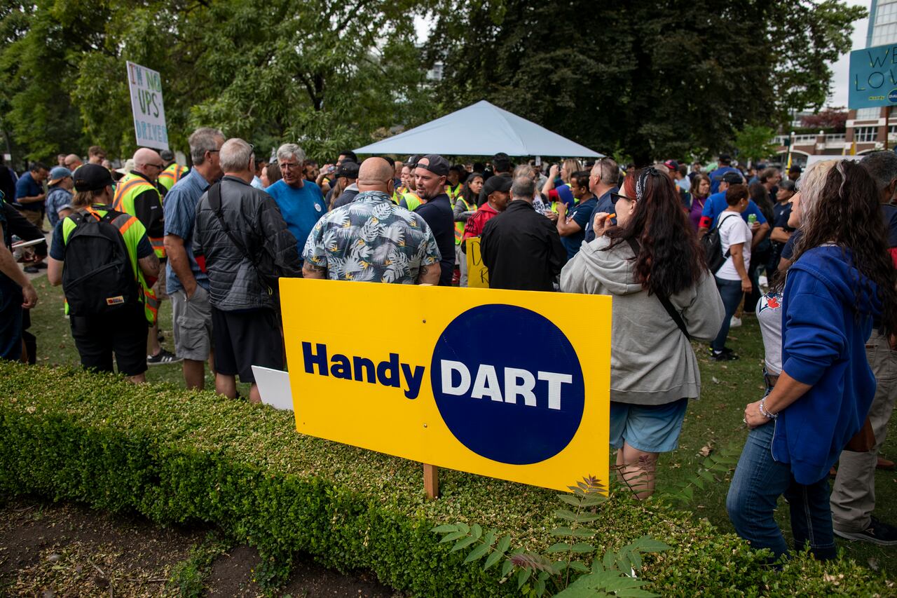 HandyDART users frustrated, say it's getting harder to book rides in ...